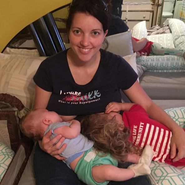Tandem Breastfeeding What It Is And How To Make It Work Momzelle